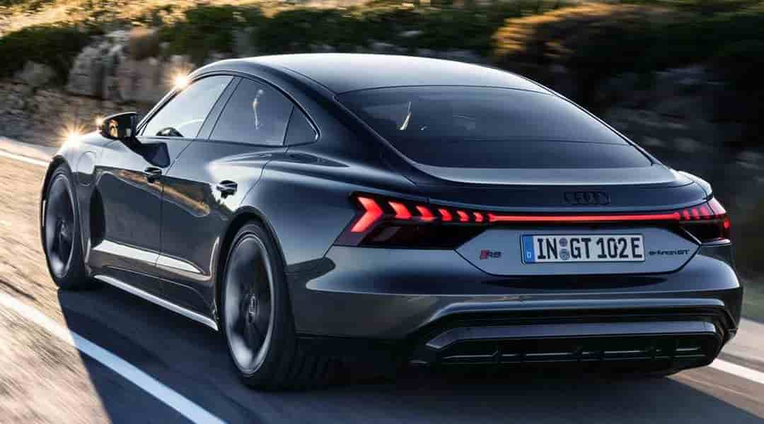 2022 Audi e-Tron GT Buyer's Guide: Review, Pricing, & Specs ...